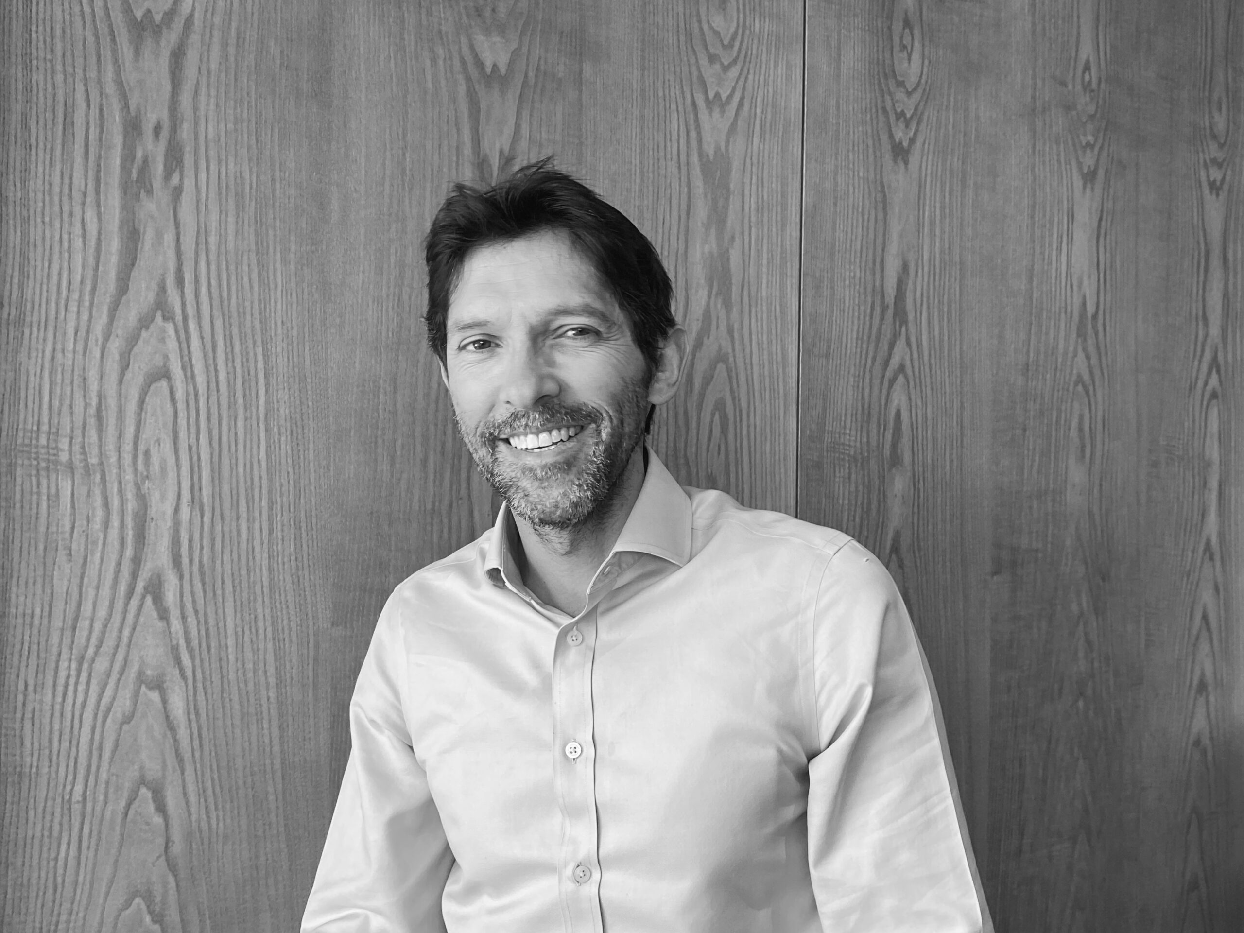 About Us - Electron Green