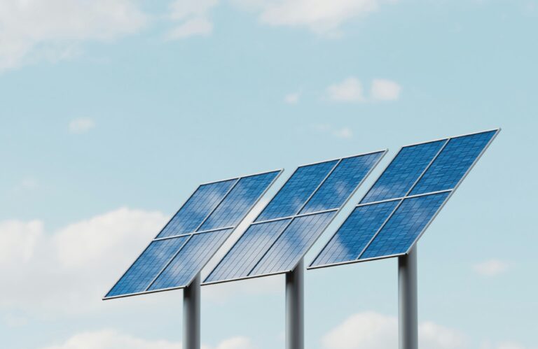 The Engineering Behind Solar Panels │ Electron Green